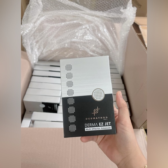 DERMATHOD | Skincare | Derma Ez Jet Multi Effector Ampoule Microneedling Package | Poshmark